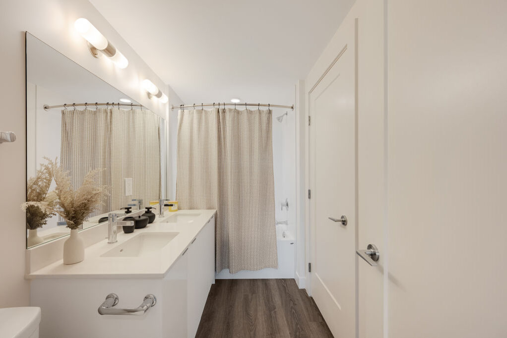 Vantage | Royal Bay Apartment Rentals